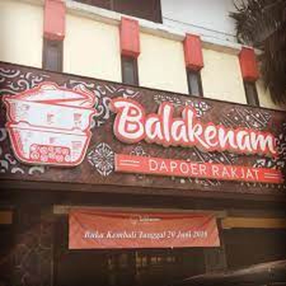 Waiter / Waitress Jobs at Restoran Dapoer Balakenam, Jakarta Selatan ...