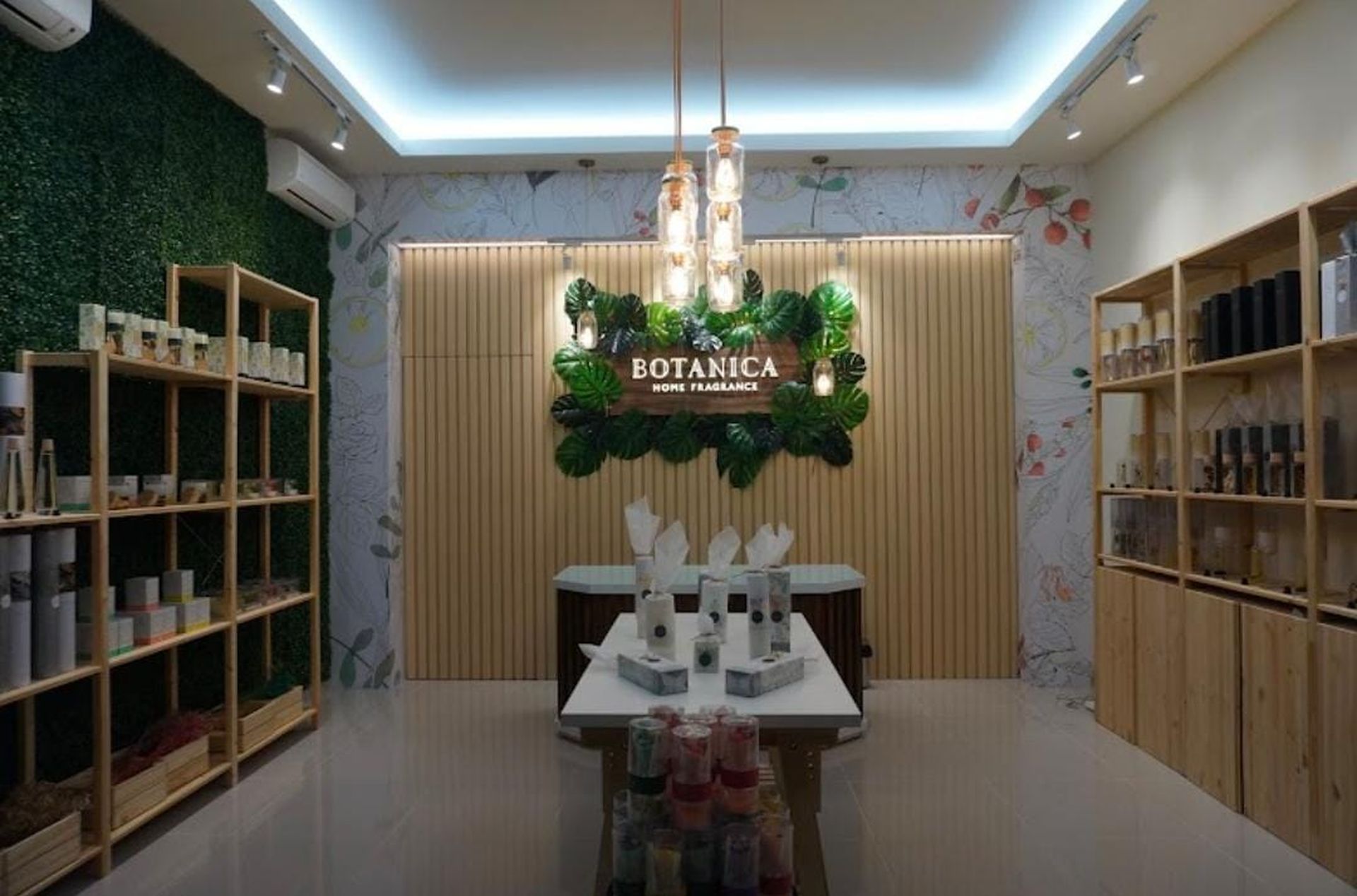 Staff Support (Freelance) Jobs at Botanica Fragrance Indonesia, | Glints